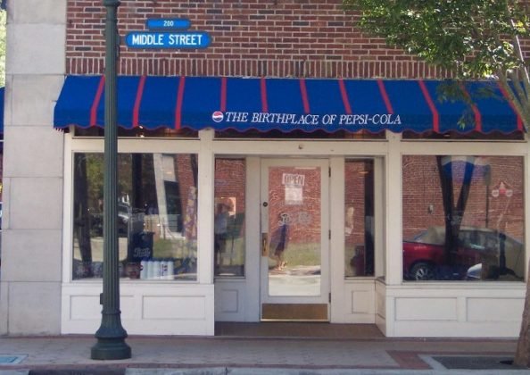 Pepsi Logo and Its History | LogoMyWay