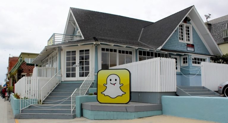 Snapchat Logo and the History of the Business | LogoMyWay