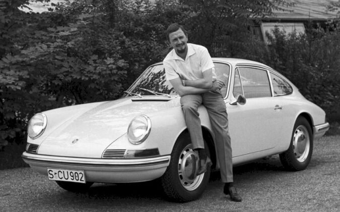 Porsche logo and the history of the company | LogoMyWay